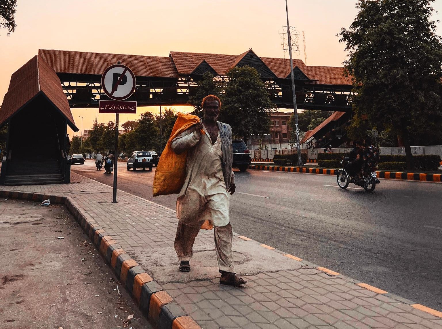 Challenges faced by sanitary workers in Lahore due to public ...